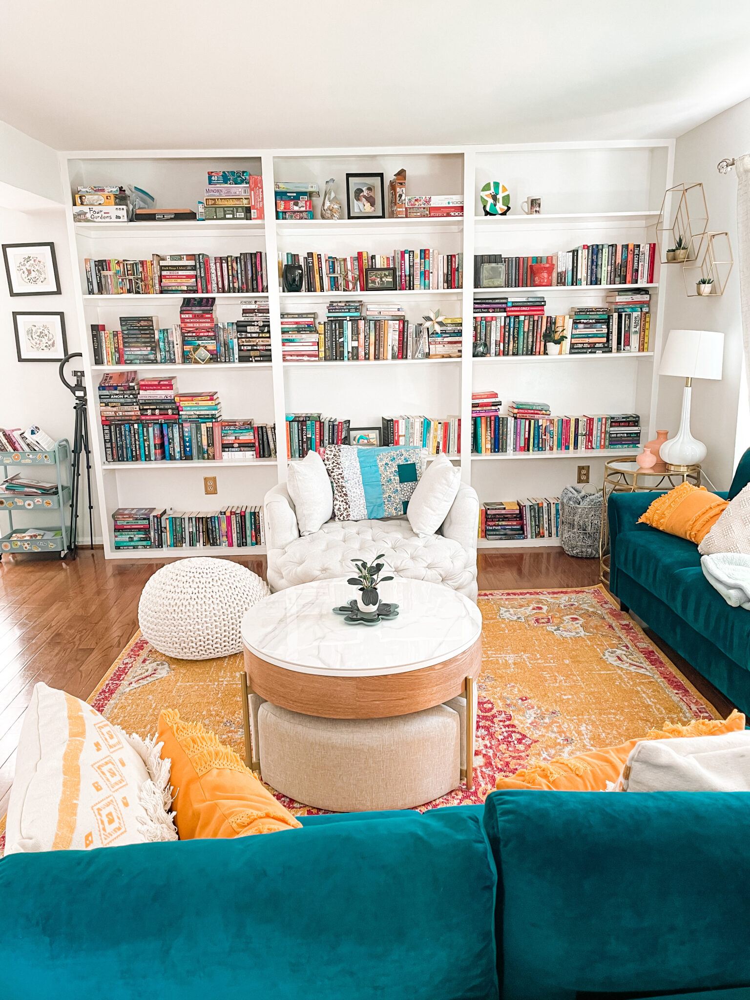 20 Bookstagram Content Ideas - Diaries of A Bibliophile